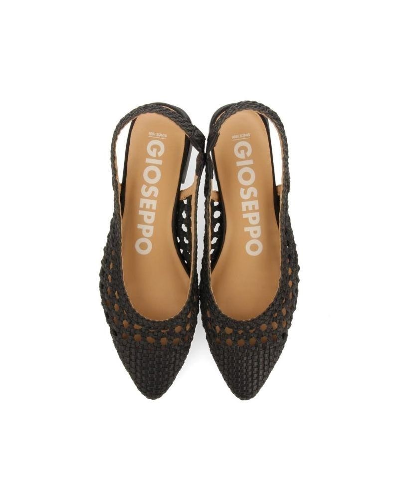 Zapatos con tacón dorados Gioseppo